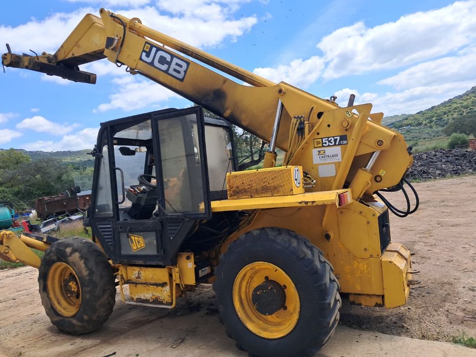 JCB Telescopico 537 Caia, São Pedro E Alcáçova • OLX.pt