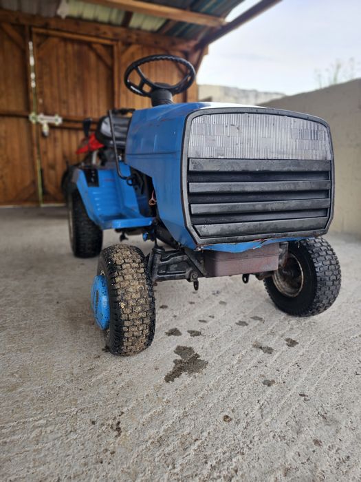 Traktorek Jonsered LR 12 kosiarka Zamość Nowy • OLX.pl