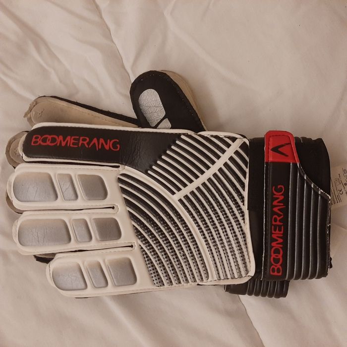 Luvas futebol guarda redes Ramalde • OLX Portugal