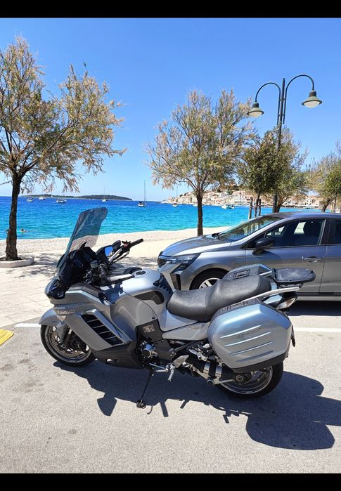 Kawasaki GTR 1400, prywatny Poręba • OLX.pl