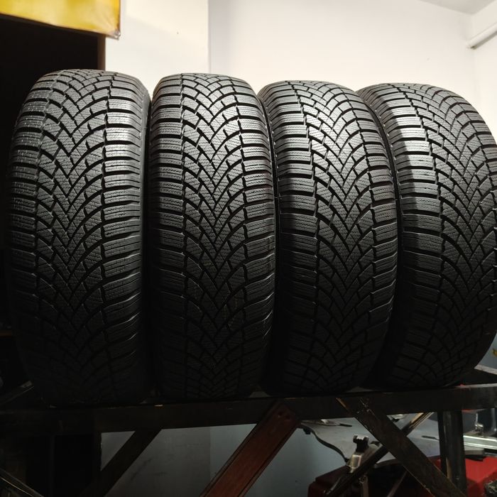 215/65/17 XL Sprzedam komplet opon zimowych Bridgestone Rększowice • OLX.pl