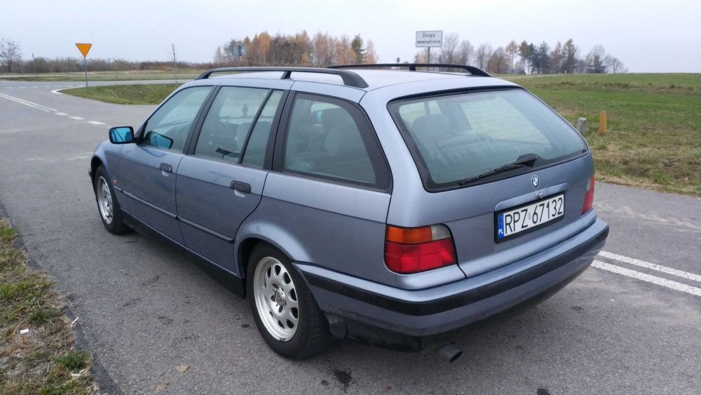 BMW E36 320i Touring 1997 Przeworsk • OLX.pl
