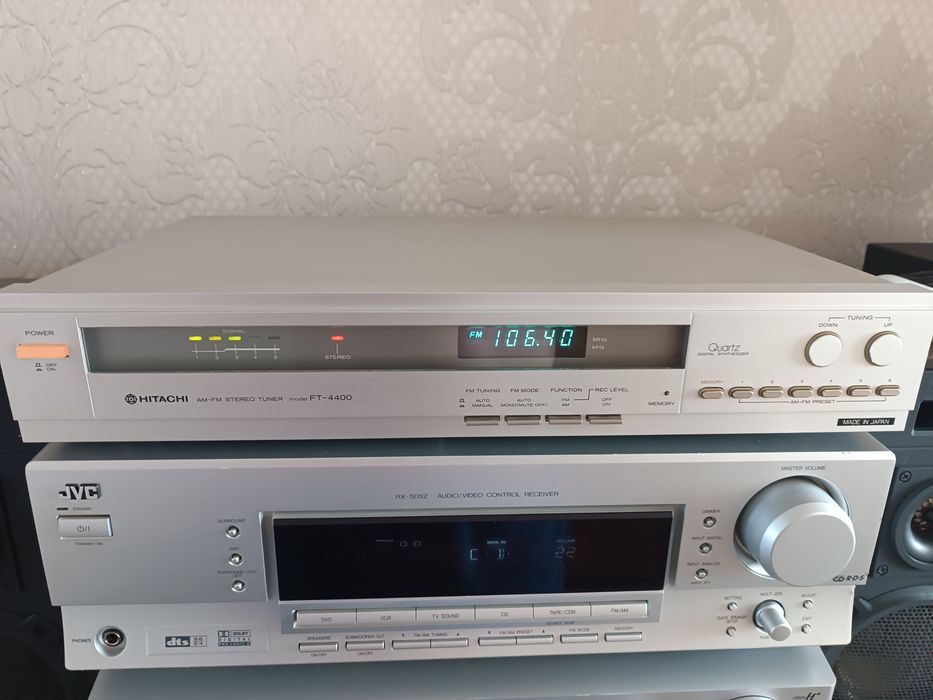 Продам тюнер hitachi ft-4400: 1 800 грн. - Радиоприемники Сумы на Olx