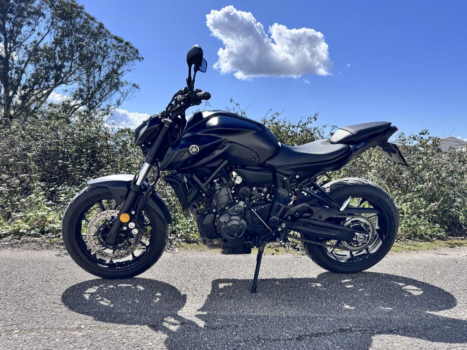 YAMAHA MT 07 de 2023 nacional otimo estado garantia Sapataria • OLX.pt