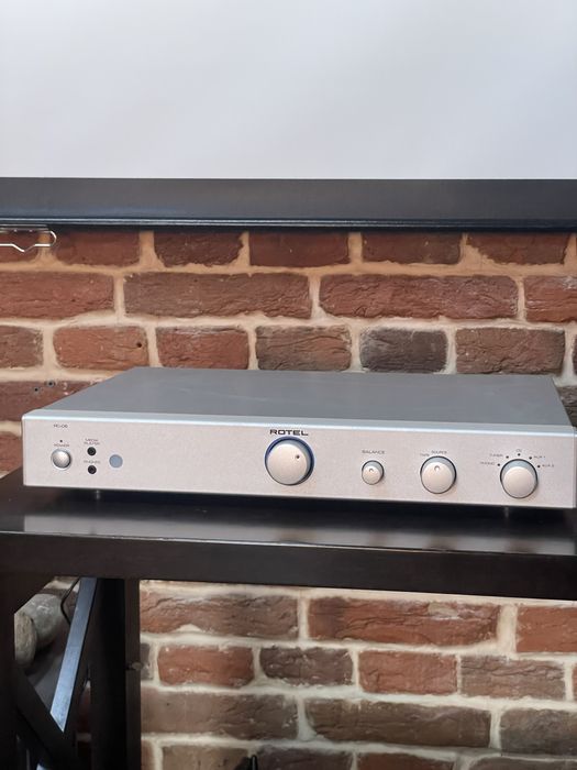 Rotel RC 06 попередній підсилювач: 7 500 грн. - Підсилювачі / ресивери ...