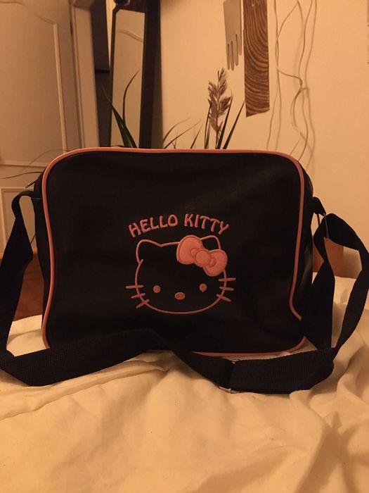 Mala de Tiracolo Hello Kitty Queluz E Belas • OLX.pt