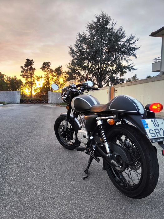 Mash 125 Cafe Racer Alvarães • OLX Portugal