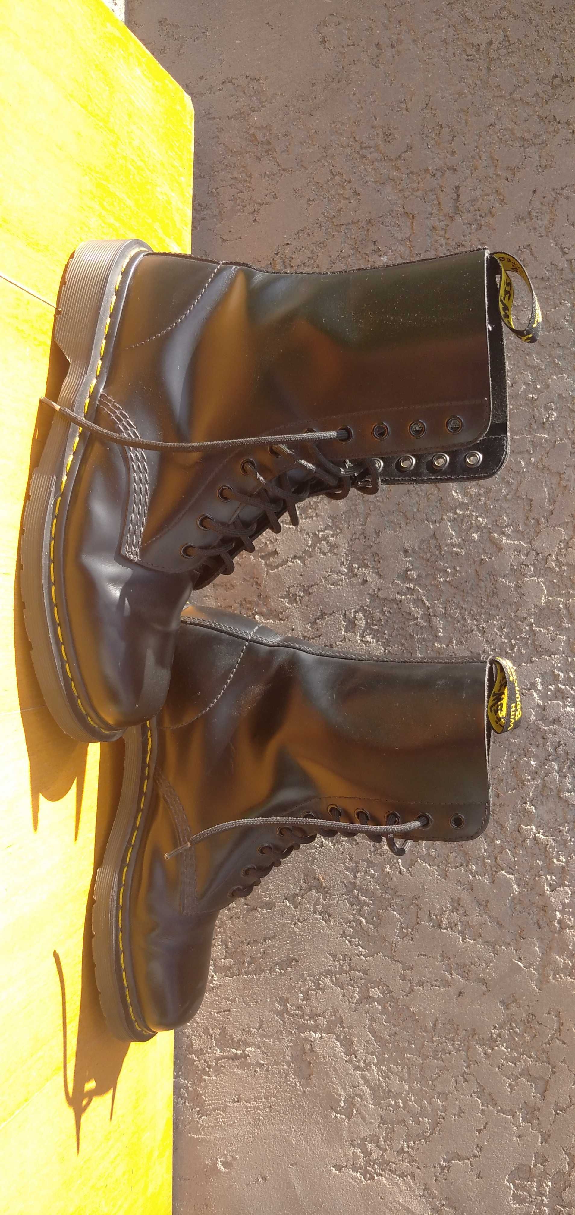 DR. MARTENS берцы высокие мартинсы: 4 000 грн. - Берці Гриців на Olx