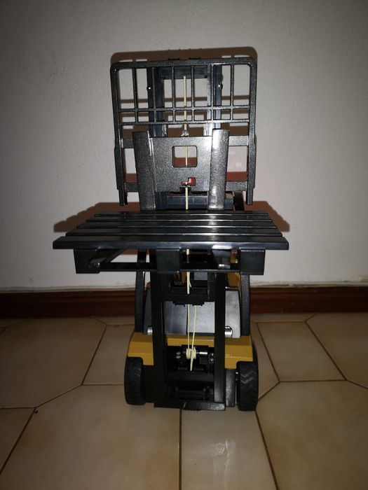 Empilhador e reboque Huina 1576 1:10 RC-NOVO-PORTES GRÁTIS(correioOLX ...