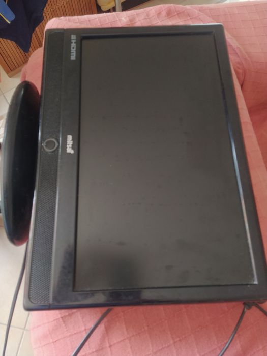 TV Mitsai pequena - avariada Porto Salvo • OLX Portugal