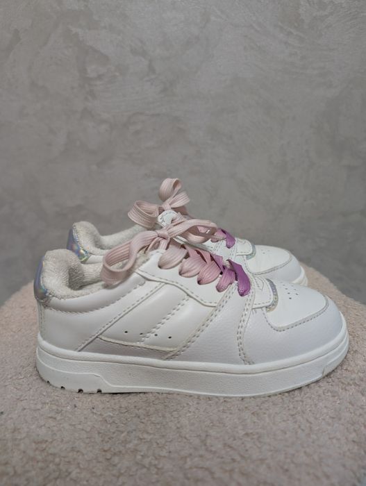 Кеди для дівчинки Zara: 350 грн. - Дитяче взуття Львів на Olx