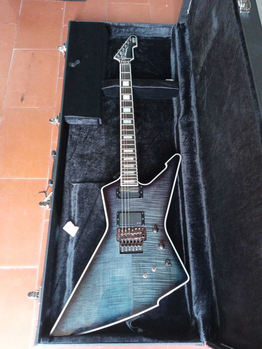 Guitarra SCHECTER Explorer E-1 FR JAKE PITTS Assinatura + Case Rígida ...