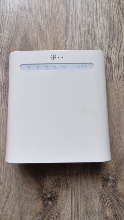 Router ZTE MF286-pracuje również z kartą SIM wszystkich sieci ...