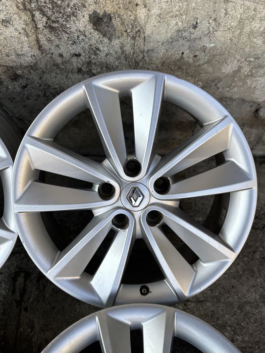Диски R17 5/114,3 Et 49 Renault Megane 3, Scenic 3, Koleos, Duster: 3 000 грн. - Диски Рівне на Olx