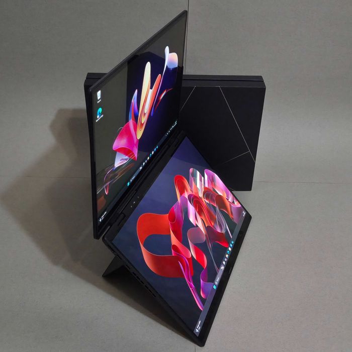Ноутбук ASUS Zenbook DUO UX8406M 14" OLED - Ultra 7 155H - 16GB - 1TB ...