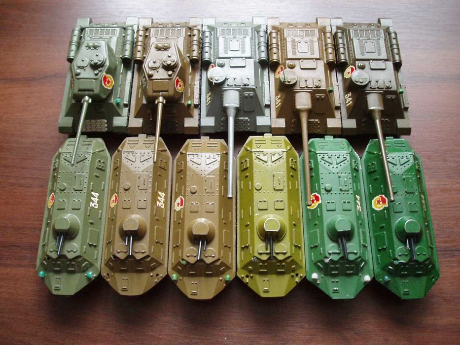 Игрушки военная техника СССР, танки, бтр, пушки: 100 грн ...