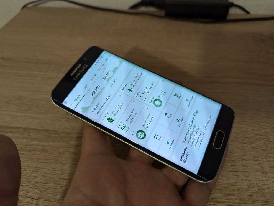 Samsung SM-G925F Galaxy S6 Edge гарний в колекцію: 2 980 грн ...
