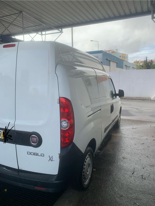 Fiat doblo maxi XL Santo António • OLX Portugal