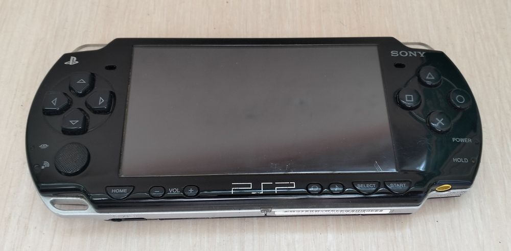 Игровая приставка Sony PSP 2003: 1 600 грн. - Приставки Переселенці на Olx