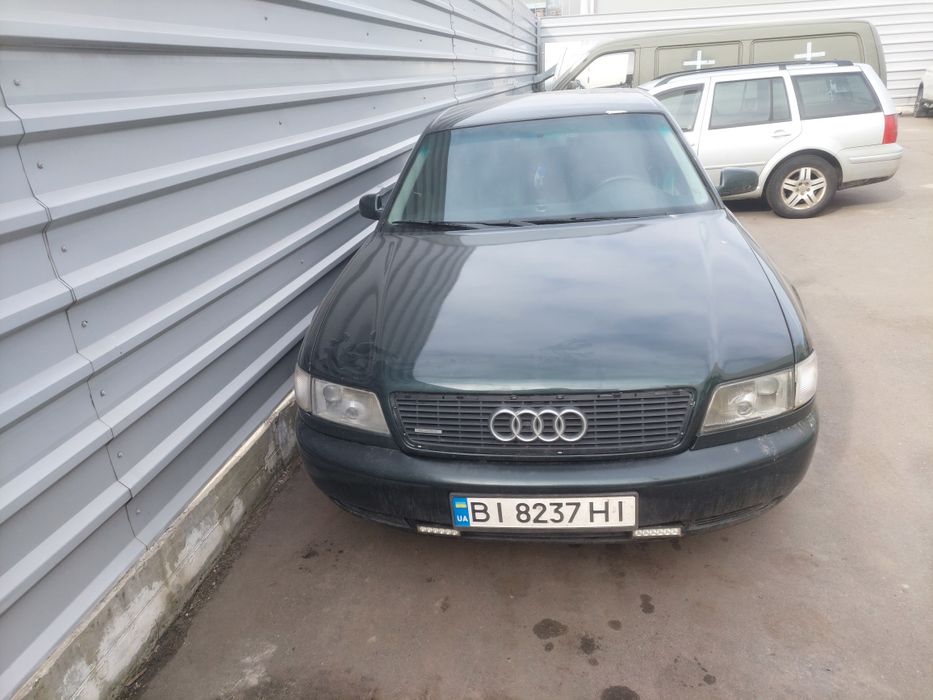Audi a8d2 4.2 quattro: 3 000 $ - Audi Степова на Olx