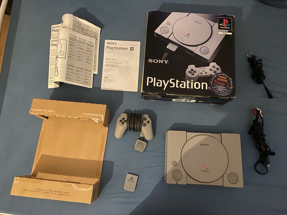Konsola PlayStation 1 scph-1002 psx ps1 Kaczkowo • OLX.pl