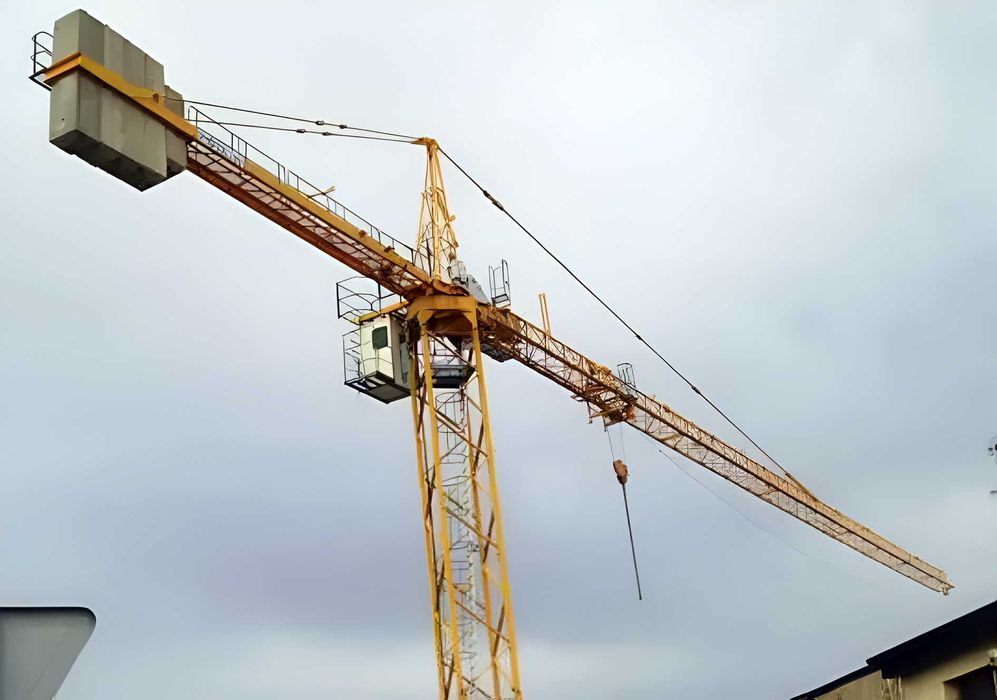 Żuraw wieżowy DŹWIG budowlany POTAIN MC 125A górno obrotowy 50 metrów ...