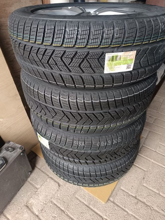 Koła AudiQ5,Q7 19/235/55 5x112 Felgi OEM Audi Pirelli Scorpion Winter ...
