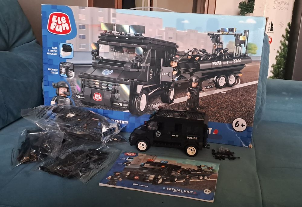 Klocki Elefun 764 elementy brygada SWAT policja jednostka specjalna ...