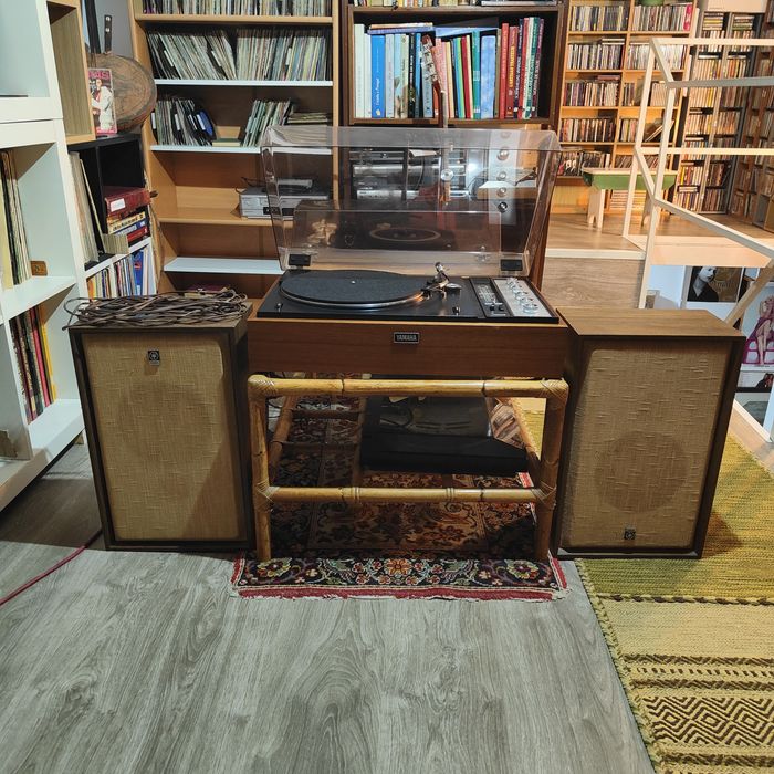 Aparelhagem - Gira disco Radio Yamaha MC-40 Corroios • OLX.pt