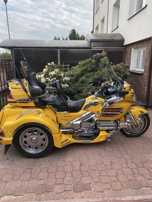 Motocykl trajka Honda Goldwing Działki Suskowolskie • OLX.pl