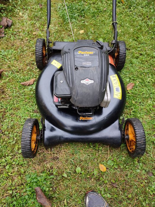 Kosiarka Partner P53-550 cm. Silnik Briggs Stratton Wólka Orłowska • OLX.pl