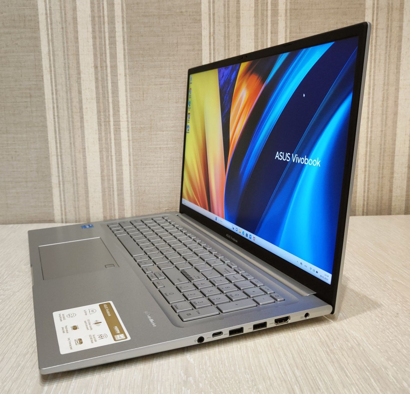 Asus VivoBook 17X 17,3" FHD IPS, Core I3 1220P, 8GB DDR4, 256Gb SSD: 16 ...