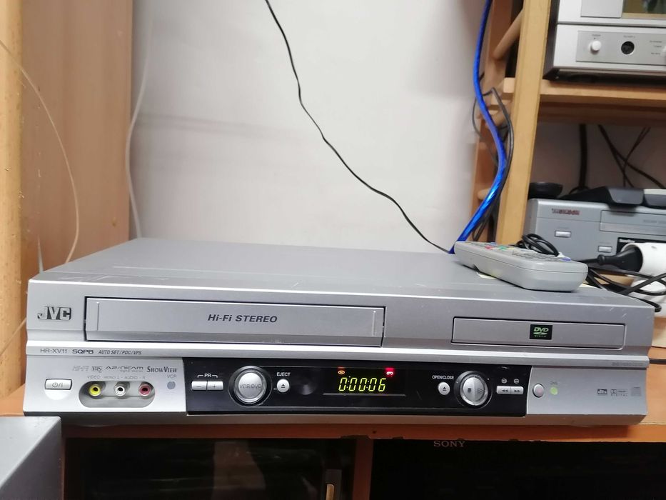 Magnetowid VHS JVC HR-XV11 combo hi-fi stereo pilot Częstochowa Stare Miasto • OLX.pl